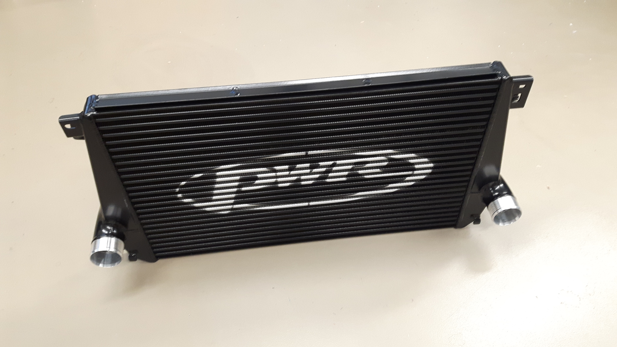 VW Amarok high performance PWR intercooler kit. - Performance-Parts.eu