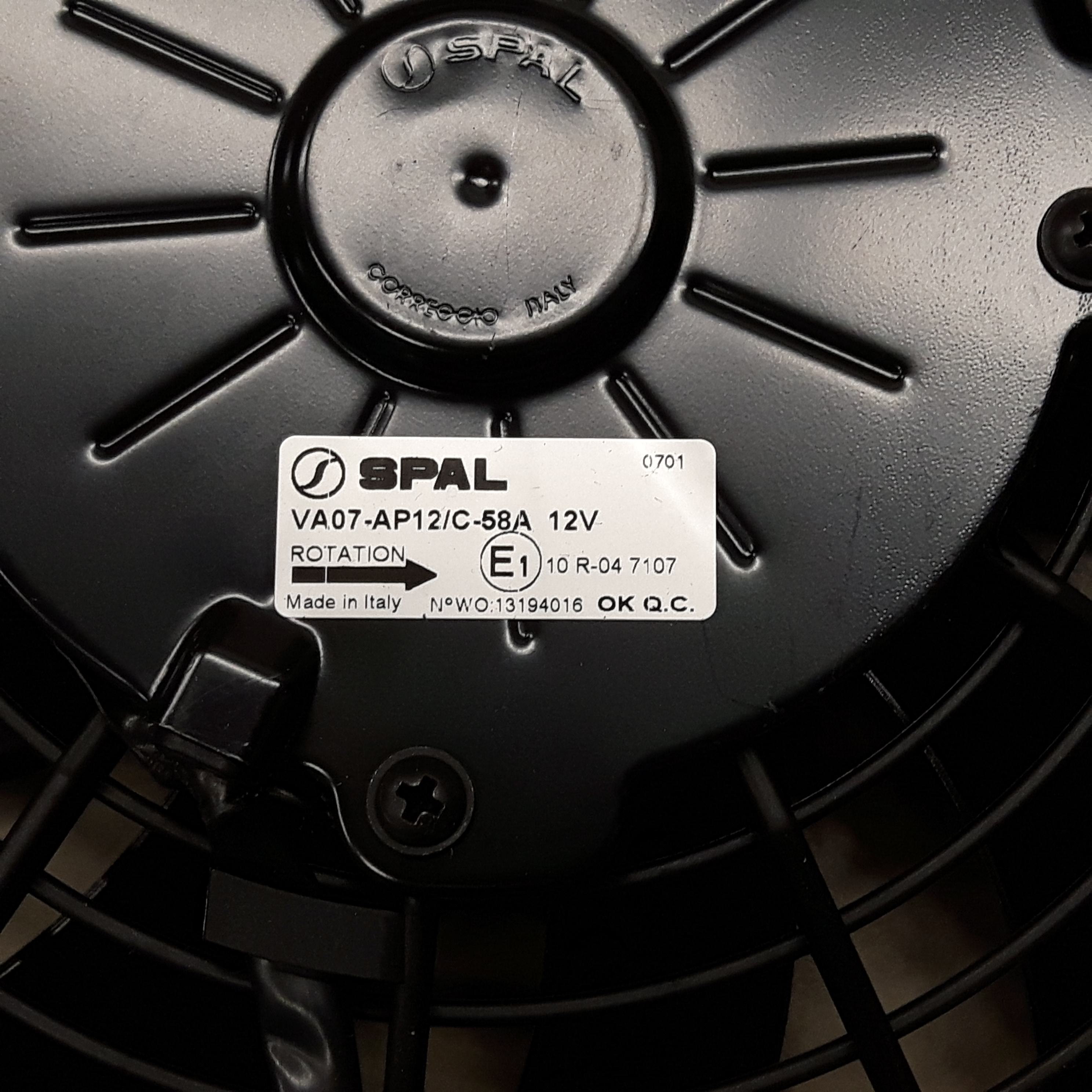 SPAL 10" (246mm) Cooling Fan VA07-AP12/C-58A (12v / Pulling ...